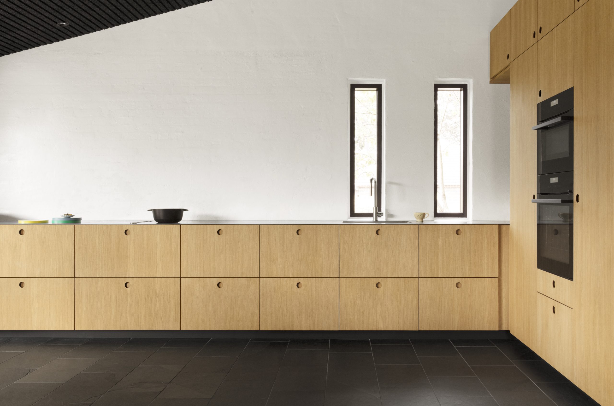 Benefits of Kitchen Door Resurfacing